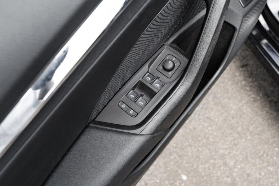 Melns Skoda Octavia 2022 Rīga, ar dzinēja tilpumu 1.40 L un nobraukumu 123 tūkst. km par 19550 €, foto 13 vietnē AUTOMOTO.COM.LV