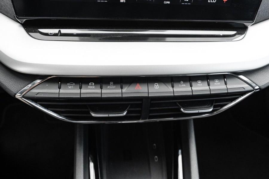 Melns Skoda Octavia 2022 Rīga, ar dzinēja tilpumu 1.40 L un nobraukumu 123 tūkst. km par 19550 €, foto 26 vietnē AUTOMOTO.COM.LV
