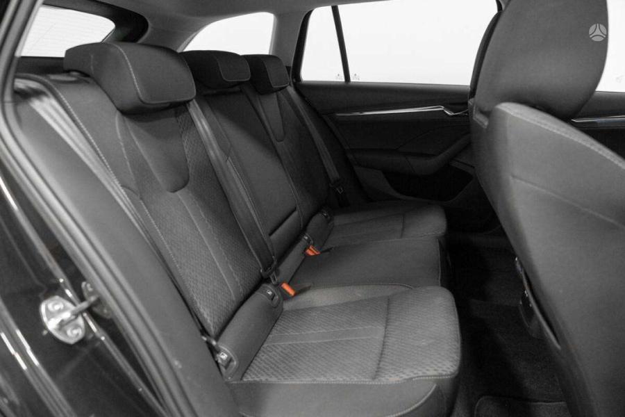 Black Skoda Octavia 2022 in Vilnius, with an engine capacity of 1.40 L and mileage of 98 thousand km for 20500 €, photo 9 on AUTOMOTO.COM.LV