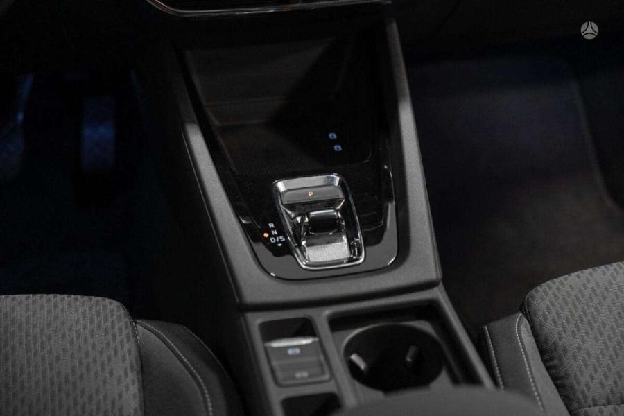 Black Skoda Octavia 2022 in Vilnius, with an engine capacity of 1.40 L and mileage of 98 thousand km for 20500 €, photo 23 on AUTOMOTO.COM.LV