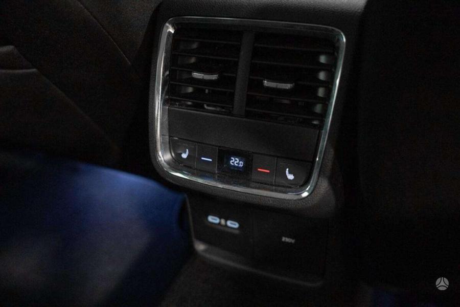 Black Skoda Octavia 2022 in Vilnius, with an engine capacity of 1.40 L and mileage of 98 thousand km for 20500 €, photo 24 on AUTOMOTO.COM.LV
