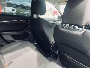 Black Skoda Octavia 2022 in Vilnius, with an engine capacity of 2.00 L and mileage of 226 thousand km for 15450 €, photo 12 on AUTOMOTO.COM.LV