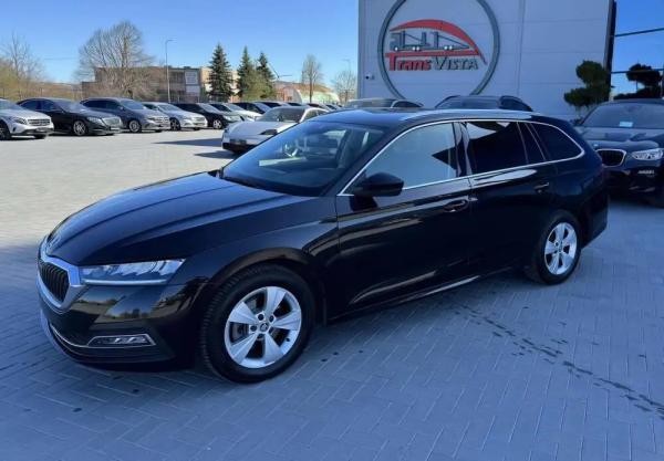 Black Skoda Octavia 2022 in Telschi, with an engine capacity of 2.00 L and mileage of 263 thousand km for 11790 €, photo 4 on AUTOMOTO.COM.LV