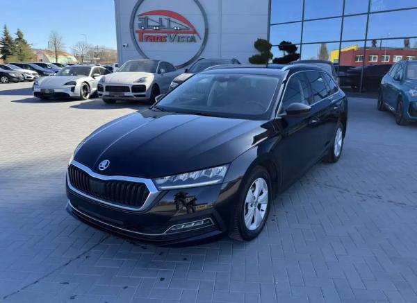 Black Skoda Octavia 2022 in Telschi, with an engine capacity of 2.00 L and mileage of 263 thousand km for 11790 €, photo 5 on AUTOMOTO.COM.LV