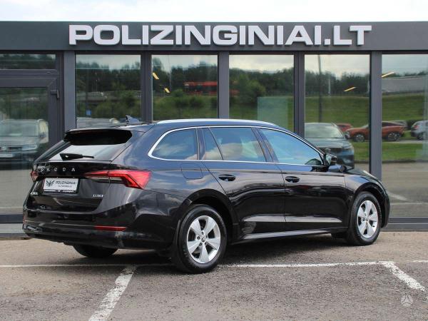 Black Skoda Octavia 2022 in Vilnius, with an engine capacity of 1.50 L and mileage of 115 thousand km for 15950 €, photo 3 on AUTOMOTO.COM.LV