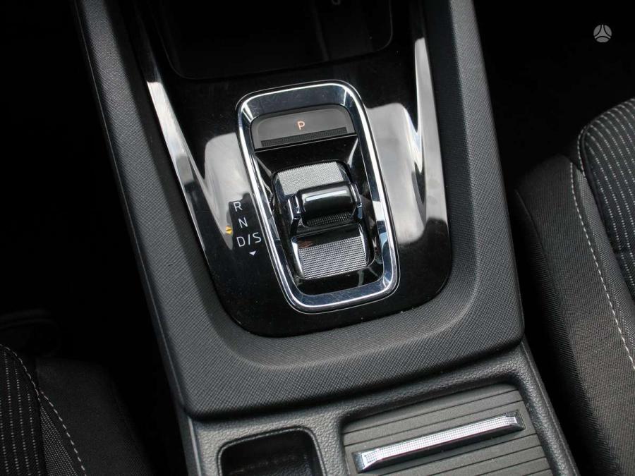 Black Skoda Octavia 2022 in Vilnius, with an engine capacity of 1.50 L and mileage of 115 thousand km for 15950 €, photo 13 on AUTOMOTO.COM.LV