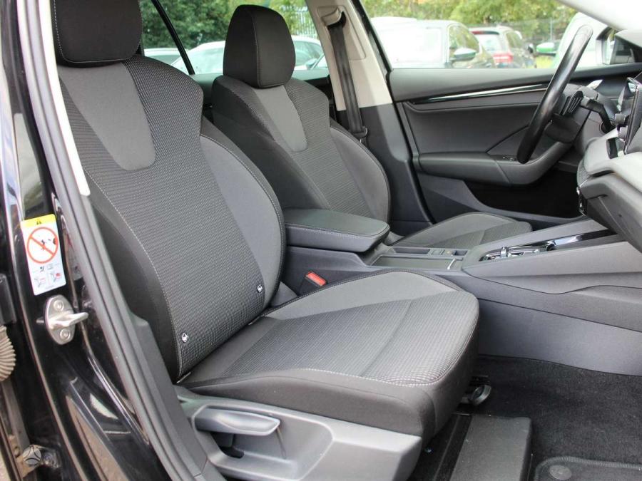 Black Skoda Octavia 2022 in Vilnius, with an engine capacity of 1.50 L and mileage of 115 thousand km for 15950 €, photo 15 on AUTOMOTO.COM.LV