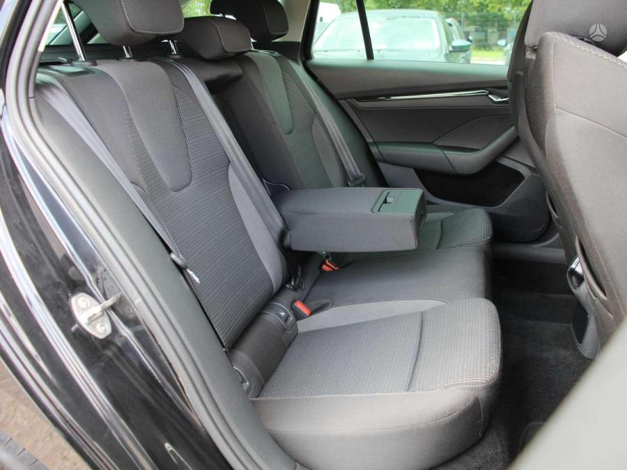 Black Skoda Octavia 2022 in Vilnius, with an engine capacity of 1.50 L and mileage of 115 thousand km for 15950 €, photo 17 on AUTOMOTO.COM.LV