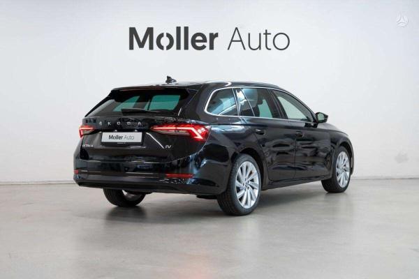 Black Skoda Octavia 2022 in Vilnius, with an engine capacity of 1.40 L and mileage of 142 thousand km for 18500 €, photo 3 on AUTOMOTO.COM.LV