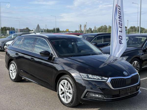 Black Skoda Octavia 2022 in Vilnius, with an engine capacity of 1.97 L and mileage of 219 thousand km for 13999 €, photo 4 on AUTOMOTO.COM.LV