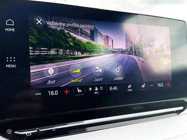Black Skoda Octavia 2022 in Kaunas, with an engine capacity of 1.00 L and mileage of 162 thousand km for 12900 €, photo 8 on AUTOMOTO.COM.LV
