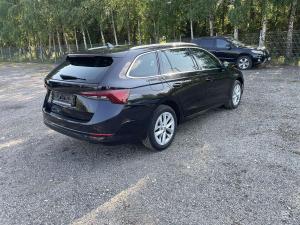 Black Skoda Octavia 2022 in Radviliskis, with an engine capacity of 1.97 L and mileage of 146 thousand km for 15400 €, photo 5 on AUTOMOTO.COM.LV