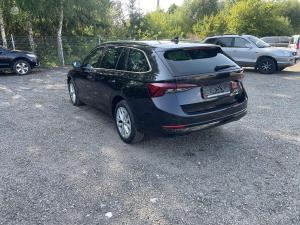Black Skoda Octavia 2022 in Radviliskis, with an engine capacity of 1.97 L and mileage of 146 thousand km for 15400 €, photo 6 on AUTOMOTO.COM.LV