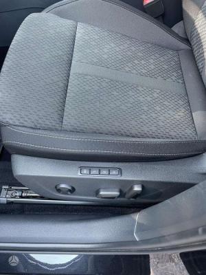 Black Skoda Octavia 2022 in Radviliskis, with an engine capacity of 1.97 L and mileage of 146 thousand km for 15400 €, photo 17 on AUTOMOTO.COM.LV