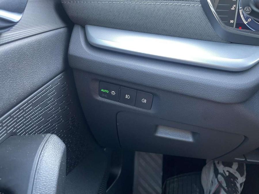 Black Skoda Octavia 2022 in Radviliskis, with an engine capacity of 1.97 L and mileage of 146 thousand km for 15400 €, photo 32 on AUTOMOTO.COM.LV