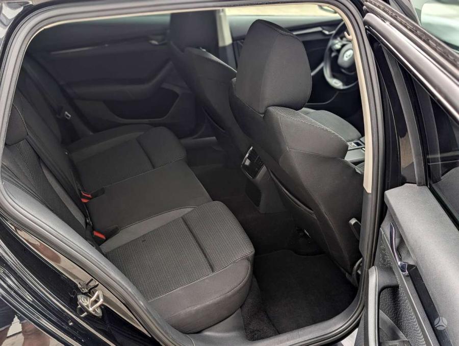 Melns Skoda Octavia 2022 Viļņa, ar dzinēja tilpumu 1.40 L un nobraukumu 172 tūkst. km par 15500 €, foto 17 vietnē AUTOMOTO.COM.LV