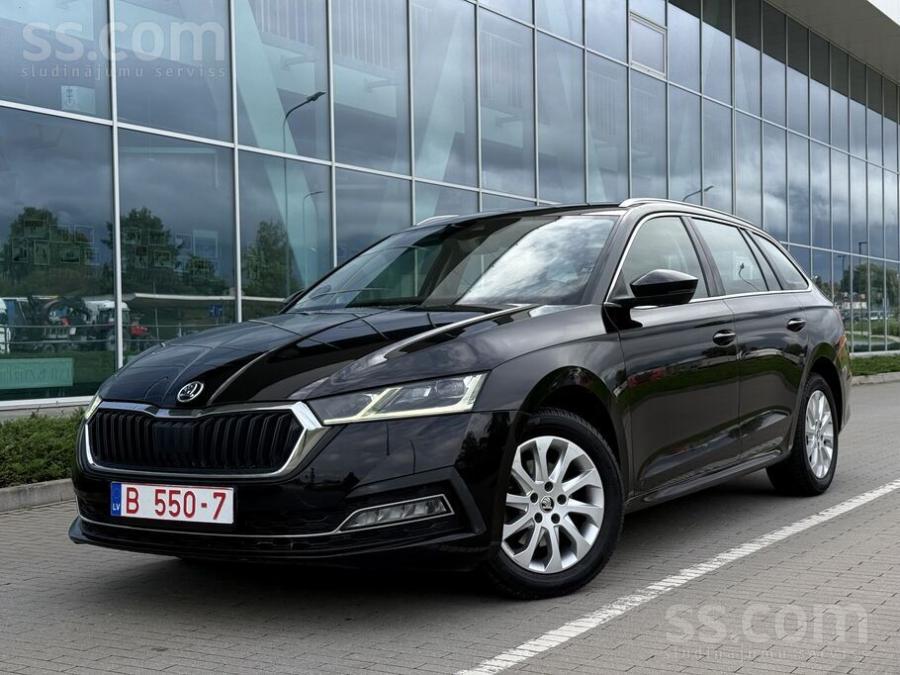 Black Skoda Octavia 2022 in Rezekne, with an engine capacity of 2.00 L and mileage of 222 thousand km for 10990 €, photo 3 on AUTOMOTO.COM.LV