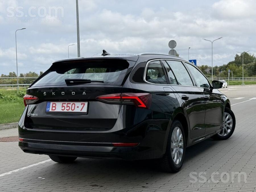 Black Skoda Octavia 2022 in Rezekne, with an engine capacity of 2.00 L and mileage of 222 thousand km for 10990 €, photo 6 on AUTOMOTO.COM.LV