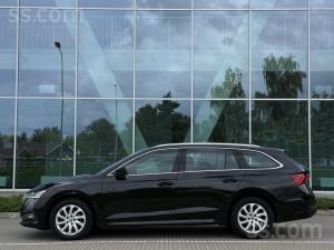 Black Skoda Octavia 2022 in Rezekne, with an engine capacity of 2.00 L and mileage of 222 thousand km for 10990 €, photo 7 on AUTOMOTO.COM.LV