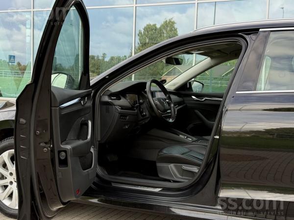 Skoda Octavia 2022 in Rezekne on AUTOMOTO.COM.LV Black Skoda Octavia 2022 in Rezekne, with an engine capacity of 2.00 L and mileage of 222 thousand km for 10990 €, photo 11 on AUTOMOTO.COM.LV