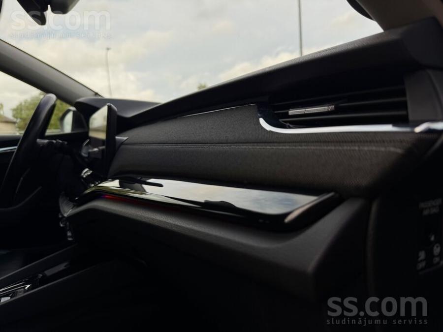 Black Skoda Octavia 2022 in Rezekne, with an engine capacity of 2.00 L and mileage of 222 thousand km for 10990 €, photo 24 on AUTOMOTO.COM.LV