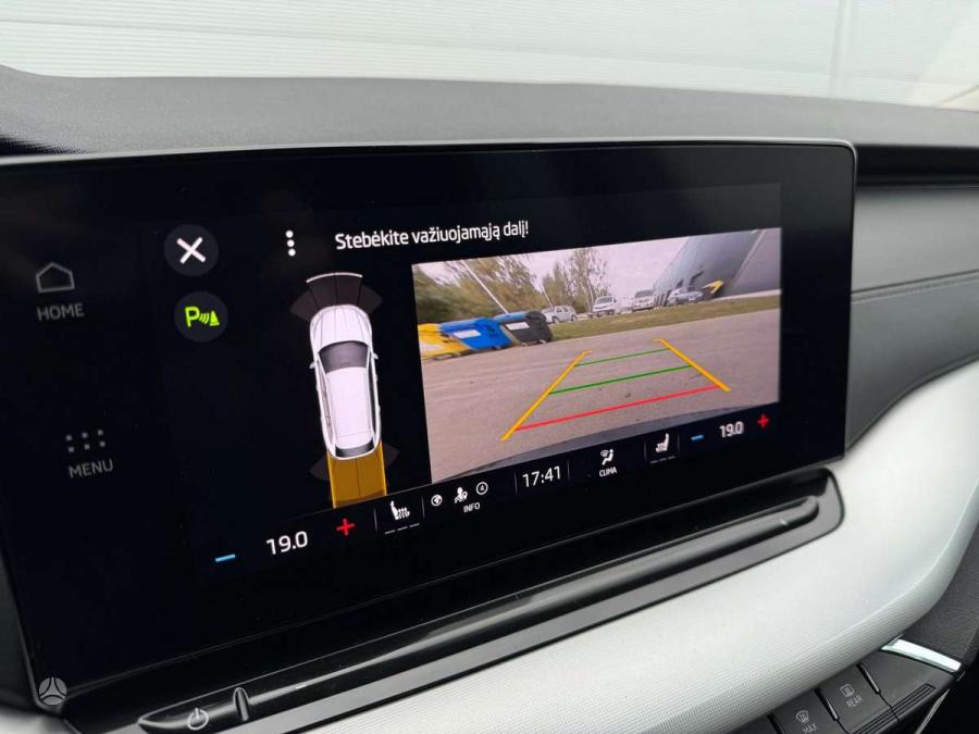 Black Skoda Octavia 2022 in Utena, with an engine capacity of 0.00 L and mileage of 184 thousand km for 14999 €, photo 16 on AUTOMOTO.COM.LV