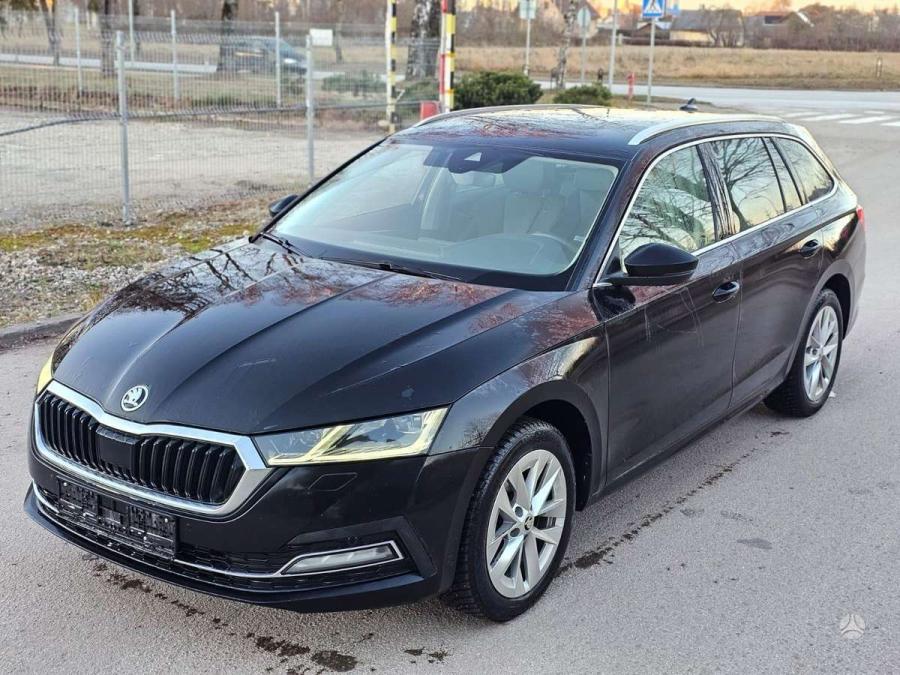 Melns Skoda Octavia 2023 Rokiškis, ar dzinēja tilpumu 1.00 L un nobraukumu 120 tūkst. km par 13950 €, foto 1 vietnē AUTOMOTO.COM.LV