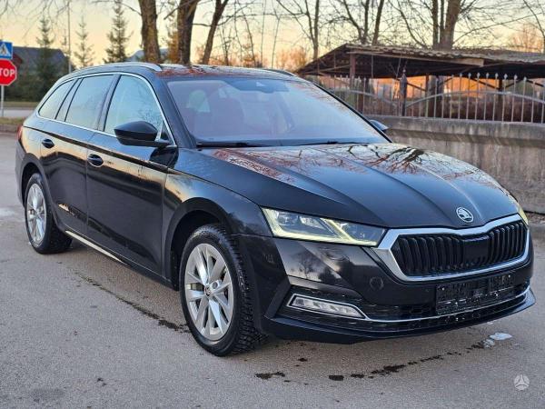 Black Skoda Octavia 2023 in Rokiskis, with an engine capacity of 1.00 L and mileage of 120 thousand km for 13950 €, photo 9 on AUTOMOTO.COM.LV