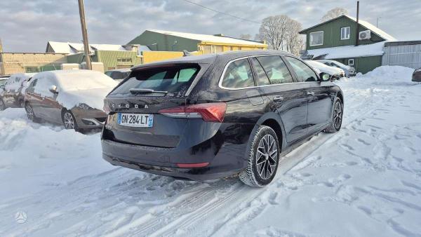 Black Skoda Octavia 2023 in Taurage, with an engine capacity of 1.97 L and mileage of 174 thousand km for 15600 €, photo 6 on AUTOMOTO.COM.LV