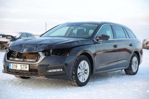 Melns Skoda Octavia 2023 Tallina, ar dzinēja tilpumu 0.00 L un nobraukumu 48 tūkst. km par 8700 €, foto 3 vietnē AUTOMOTO.COM.LV
