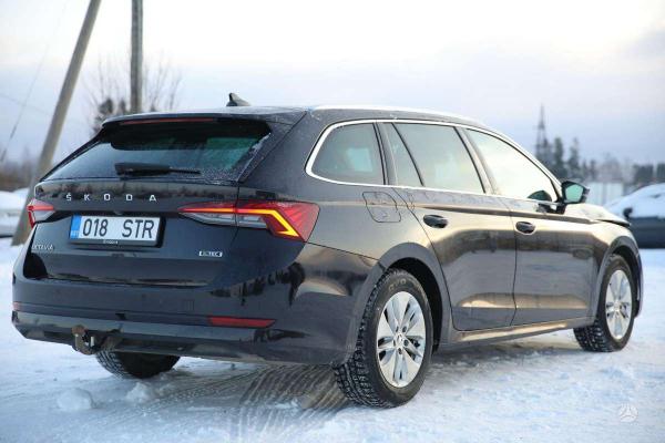 Melns Skoda Octavia 2023 Tallina, ar dzinēja tilpumu 0.00 L un nobraukumu 48 tūkst. km par 8700 €, foto 7 vietnē AUTOMOTO.COM.LV