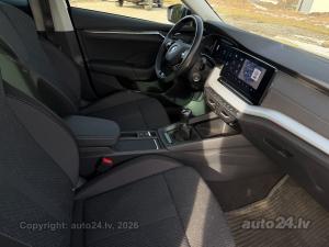Melns Skoda Octavia 2023 Tallina, ar dzinēja tilpumu 1.50 L un nobraukumu 45 tūkst. km par 23000 €, foto 18 vietnē AUTOMOTO.COM.LV