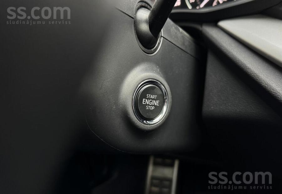 Melns Skoda Octavia 2023 Kuldīga, ar dzinēja tilpumu 2.00 L un nobraukumu 0 tūkst. km par 19500 €, foto 14 vietnē AUTOMOTO.COM.LV