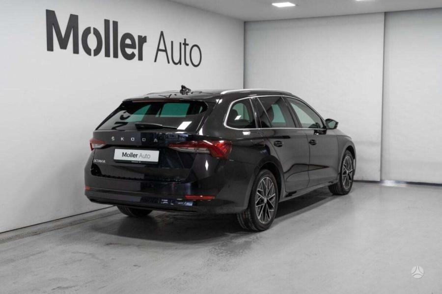 Black Skoda Octavia 2023 in Vilnius, with an engine capacity of 2.00 L and mileage of 152 thousand km for 18900 €, photo 4 on AUTOMOTO.COM.LV