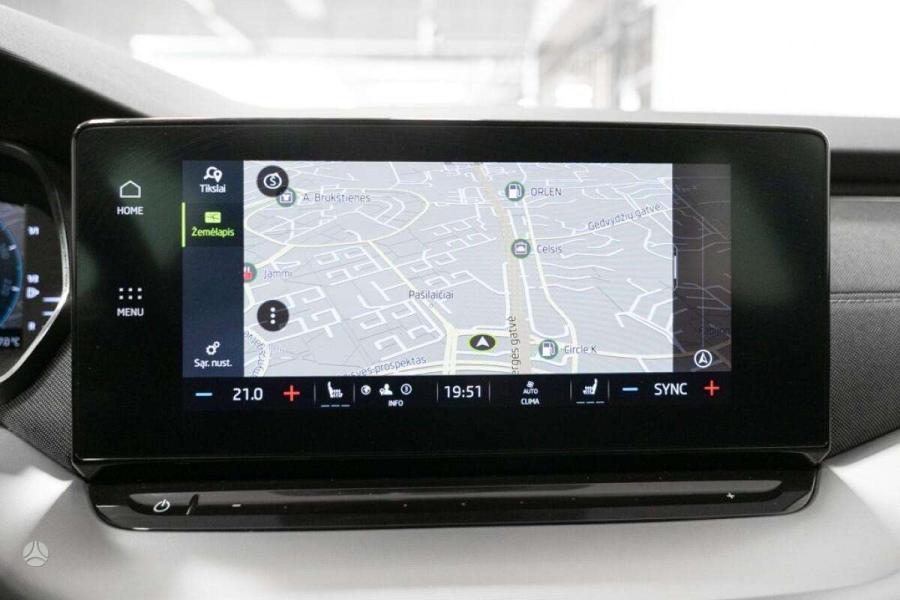 Black Skoda Octavia 2023 in Vilnius, with an engine capacity of 2.00 L and mileage of 152 thousand km for 18900 €, photo 19 on AUTOMOTO.COM.LV
