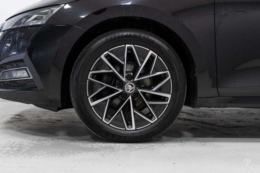 Black Skoda Octavia 2023 in Vilnius, with an engine capacity of 2.00 L and mileage of 152 thousand km for 18900 €, photo 25 on AUTOMOTO.COM.LV