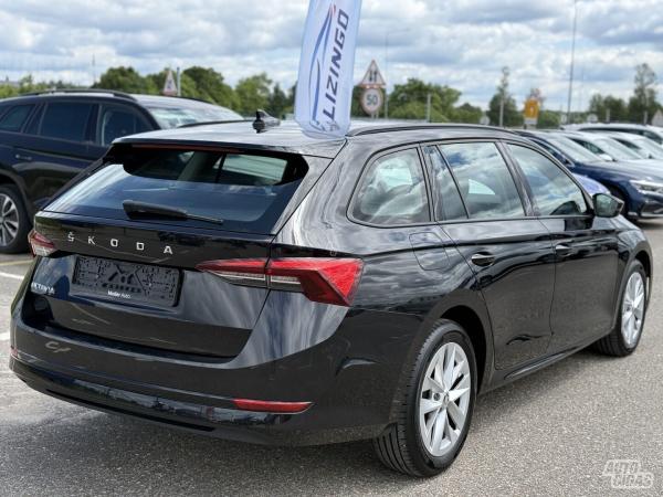 Black Skoda Octavia 2023 in Vilnius, with an engine capacity of 2.00 L and mileage of 212 thousand km for 14499 €, photo 3 on AUTOMOTO.COM.LV