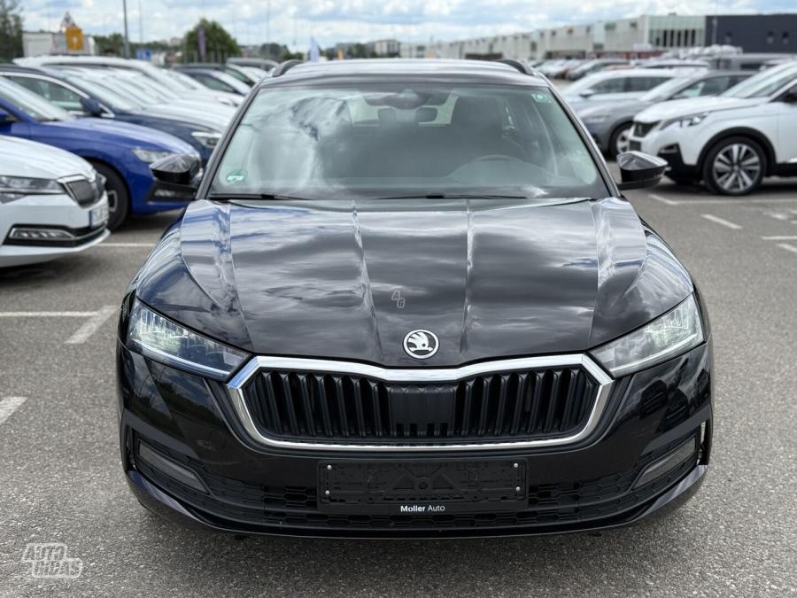 Black Skoda Octavia 2023 in Vilnius, with an engine capacity of 2.00 L and mileage of 212 thousand km for 14499 €, photo 6 on AUTOMOTO.COM.LV