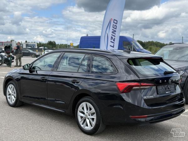 Black Skoda Octavia 2023 in Vilnius, with an engine capacity of 2.00 L and mileage of 212 thousand km for 14499 €, photo 7 on AUTOMOTO.COM.LV