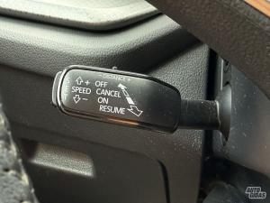 Black Skoda Octavia 2023 in Vilnius, with an engine capacity of 2.00 L and mileage of 212 thousand km for 14499 €, photo 22 on AUTOMOTO.COM.LV