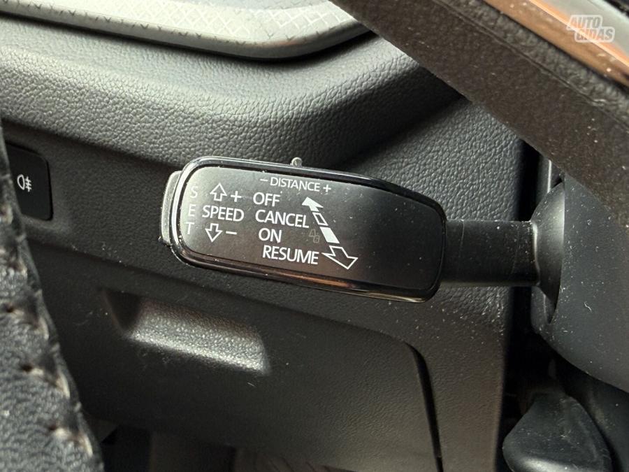 Black Skoda Octavia 2023 in Vilnius, with an engine capacity of 2.00 L and mileage of 212 thousand km for 14499 €, photo 31 on AUTOMOTO.COM.LV