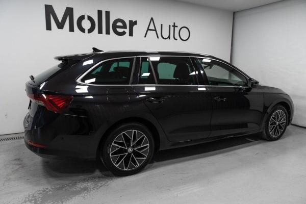 Black Skoda Octavia 2023 in Vilnius, with an engine capacity of 2.00 L and mileage of 152 thousand km for 18900 €, photo 4 on AUTOMOTO.COM.LV