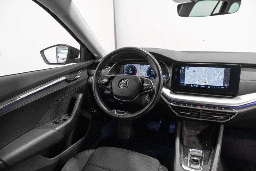 Melns Skoda Octavia 2023 Viļņa, ar dzinēja tilpumu 2.00 L un nobraukumu 152 tūkst. km par 18900 €, foto 11 vietnē AUTOMOTO.COM.LV