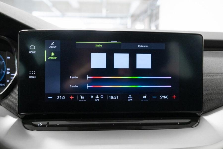 Melns Skoda Octavia 2023 Viļņa, ar dzinēja tilpumu 2.00 L un nobraukumu 152 tūkst. km par 18900 €, foto 18 vietnē AUTOMOTO.COM.LV