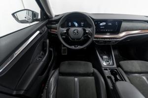 Melns Skoda Octavia 2023 Tallina, ar dzinēja tilpumu 2.00 L un nobraukumu 149 tūkst. km par 24900 €, foto 16 vietnē AUTOMOTO.COM.LV