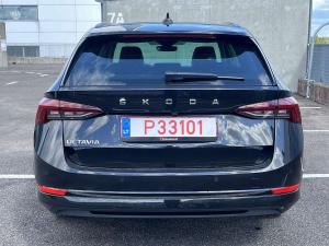 Black Skoda Octavia 2023 in Vilnius, with an engine capacity of 1.97 L and mileage of 166 thousand km for 17908 €, photo 6 on AUTOMOTO.COM.LV