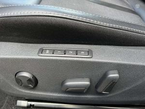 Black Skoda Octavia 2023 in Vilnius, with an engine capacity of 1.97 L and mileage of 166 thousand km for 17908 €, photo 11 on AUTOMOTO.COM.LV