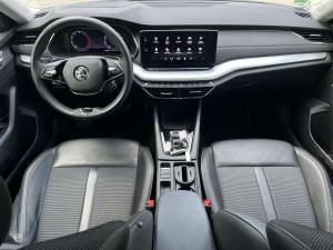 Black Skoda Octavia 2023 in Vilnius, with an engine capacity of 1.97 L and mileage of 166 thousand km for 17908 €, photo 16 on AUTOMOTO.COM.LV