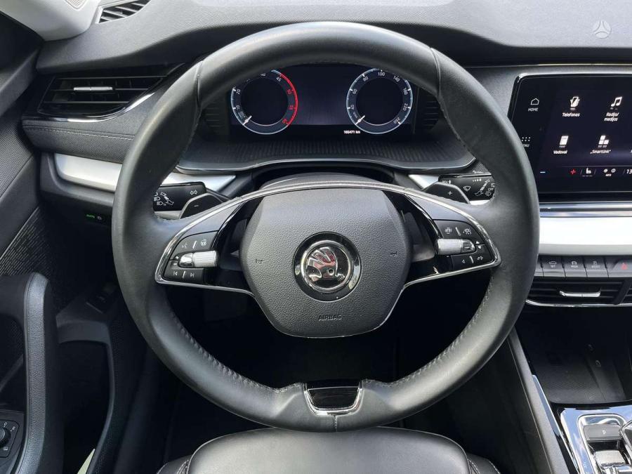 Black Skoda Octavia 2023 in Vilnius, with an engine capacity of 1.97 L and mileage of 166 thousand km for 17908 €, photo 17 on AUTOMOTO.COM.LV
