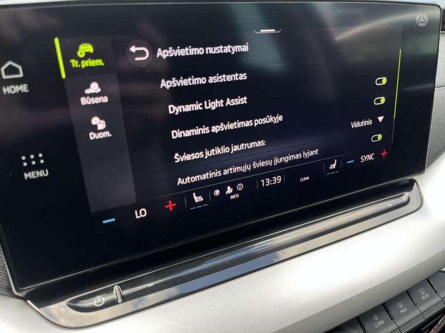 Black Skoda Octavia 2023 in Vilnius, with an engine capacity of 1.97 L and mileage of 166 thousand km for 17908 €, photo 27 on AUTOMOTO.COM.LV